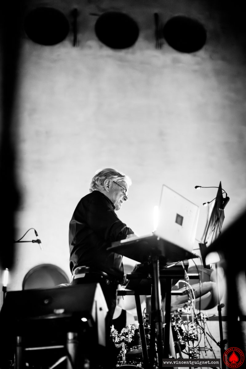 IN C tour report - The Young Gods