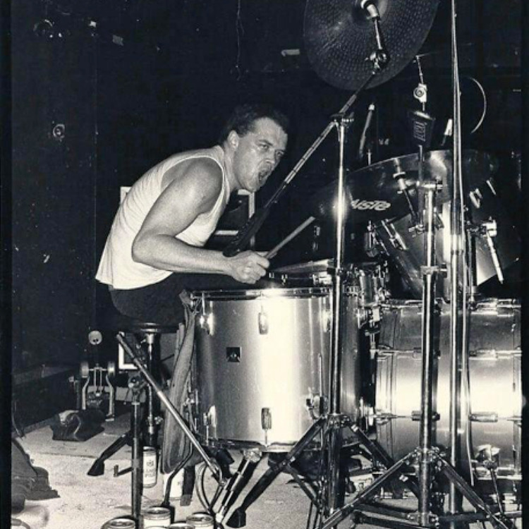 GASOLINE MAN - The Young Gods